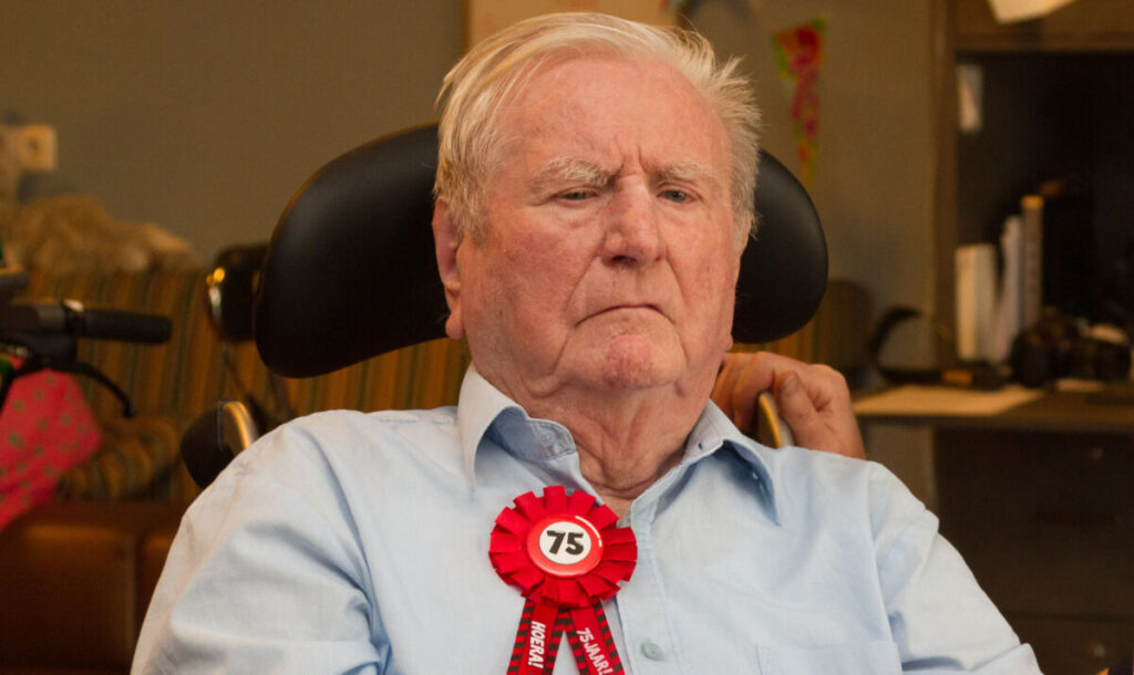 Bertus Oonk overleden - FC Trias